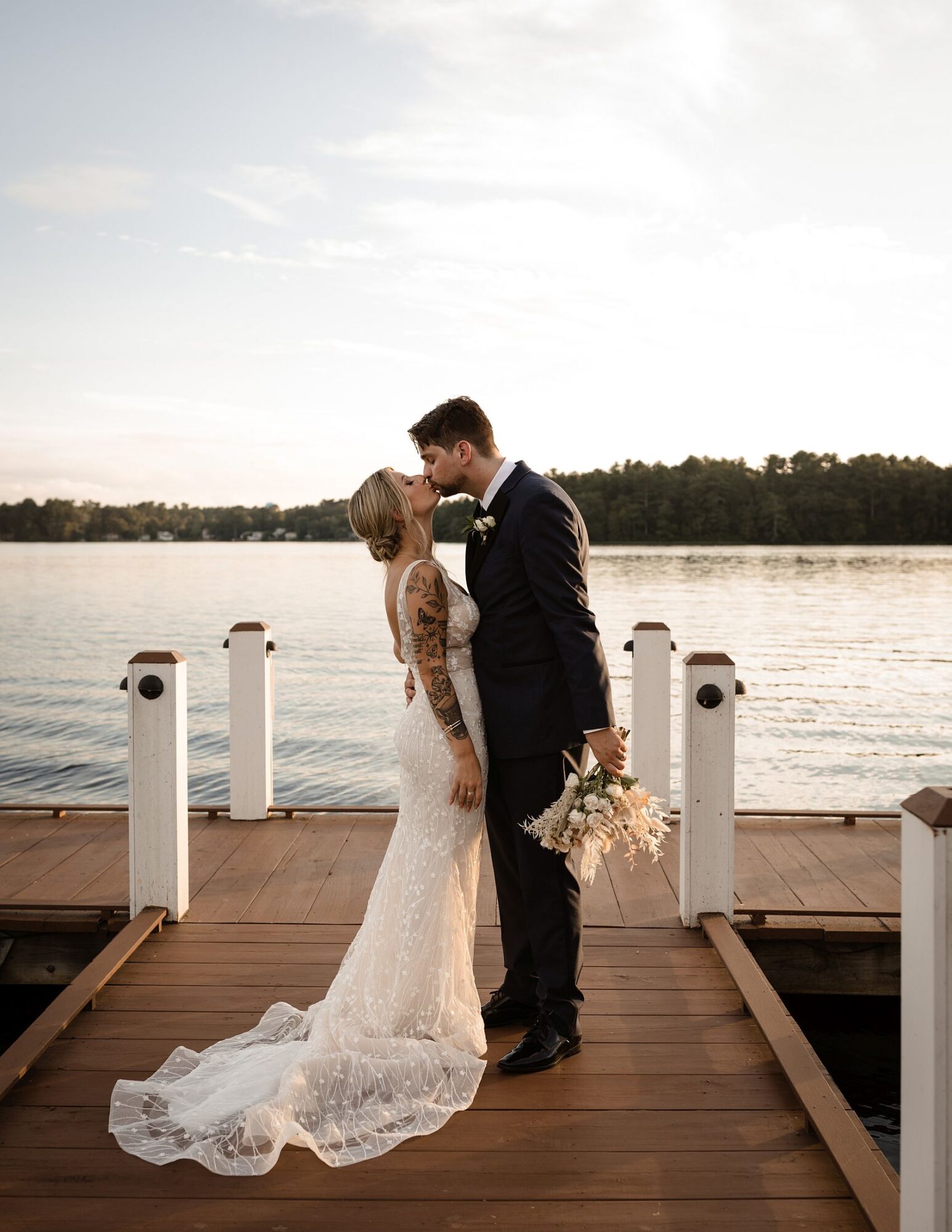 The Newest Massachusetts Waterfront Wedding Venue: The Lakehouse ...