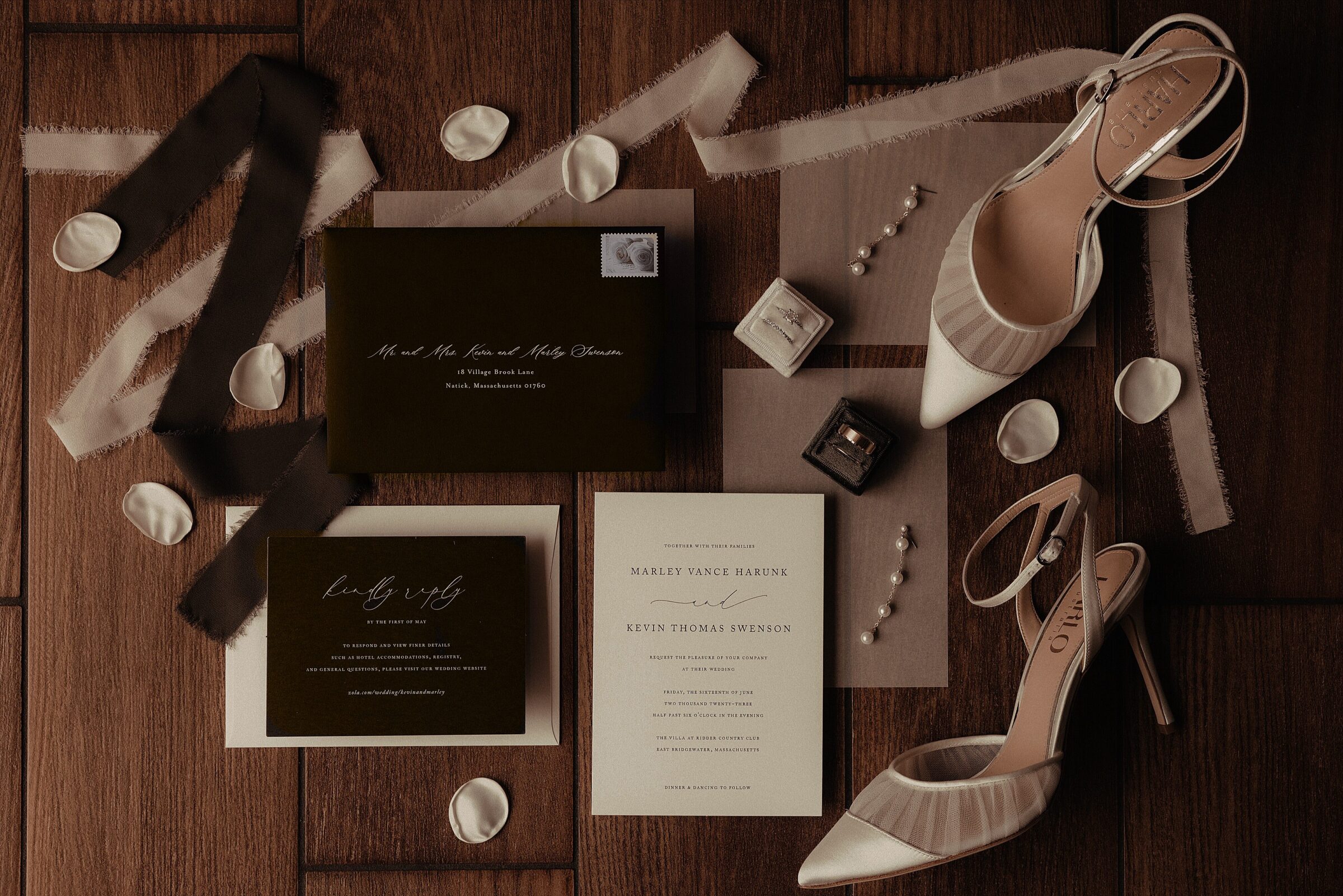 Embracing the 2025 PANTONE Color of the Year with Mocha Wedding Colors ...